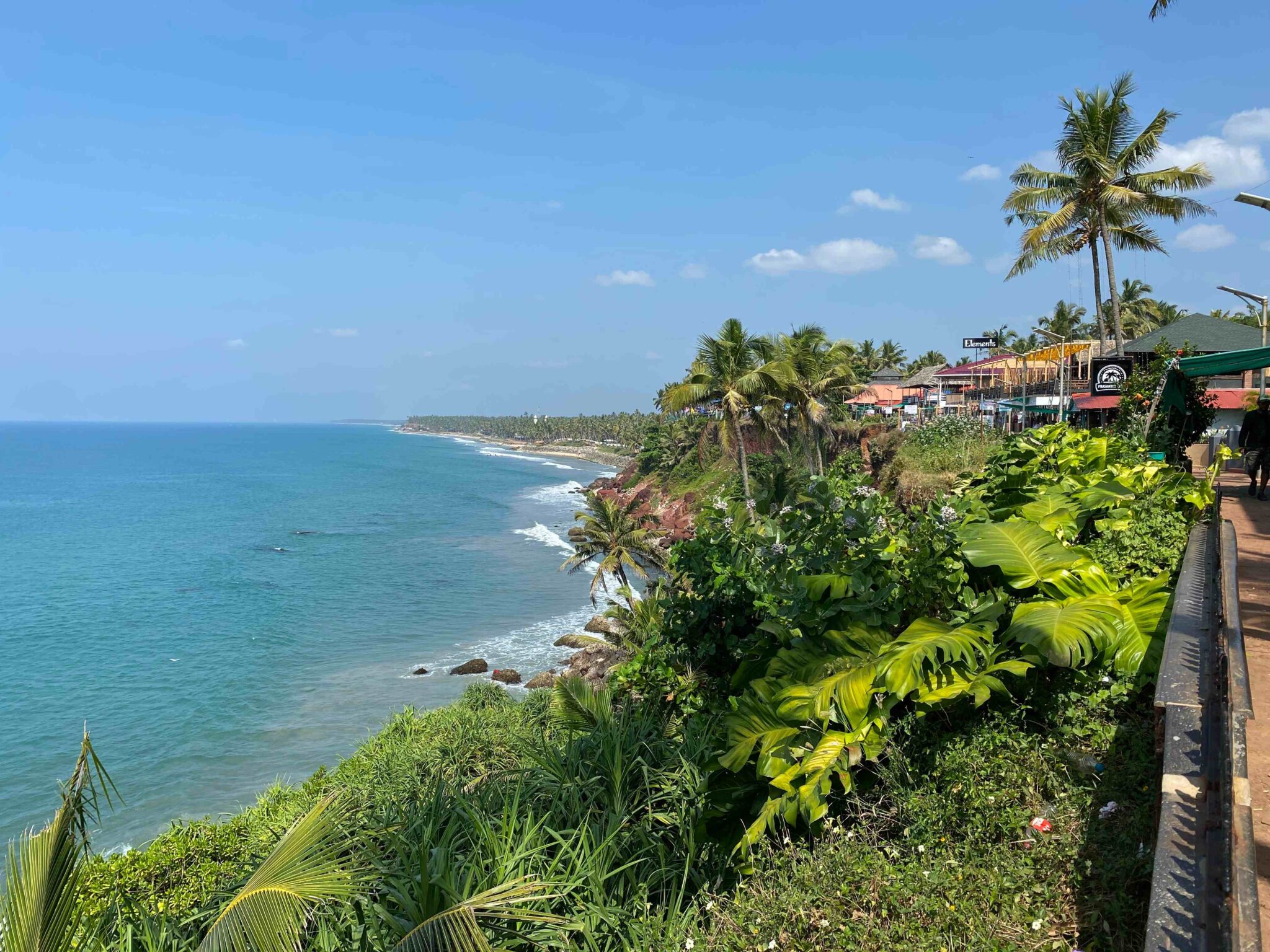 Best Varkala Cliff Resort | Premium Rooms Resort & Hotels in Varkala Cliff